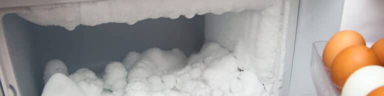 Defrosting A Freezer Without Turning Off A Fridge: 5 Steps