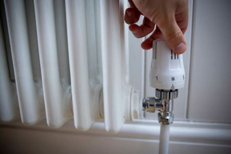 Radiator Not Turning Off? 4 Simple Steps to Stop the Heat